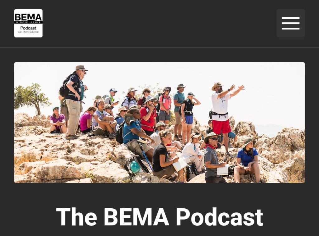 أفضل 5 بودكاست لممارسة مهارة الاستماع في اللغة العبرية